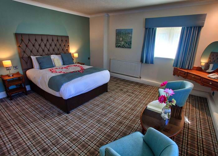 Hotel Suites Bolton | Last Drop Village Hotel & Spa